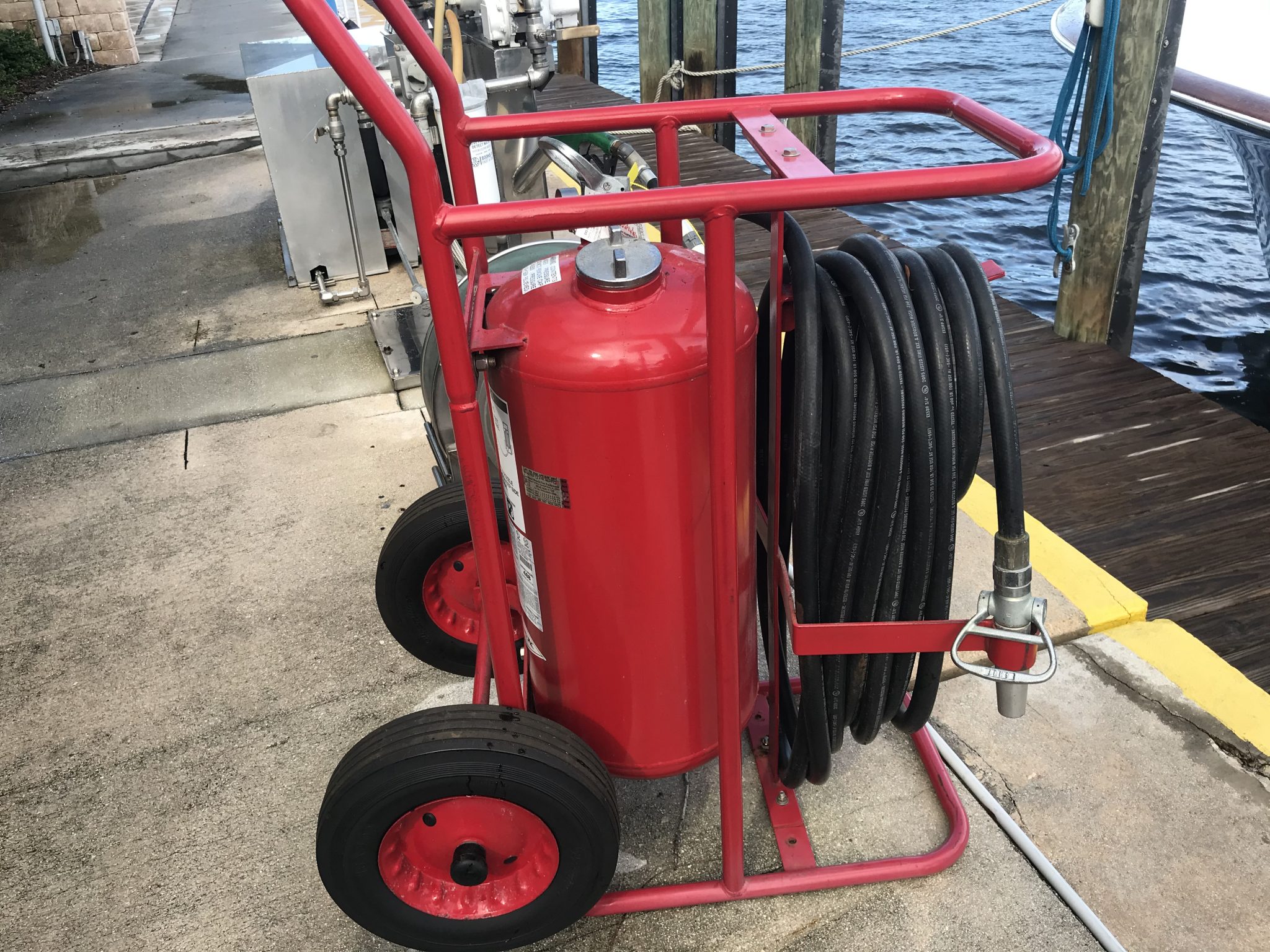 Fuel Dock Safety: Complacency Kills | Marina Dock Age