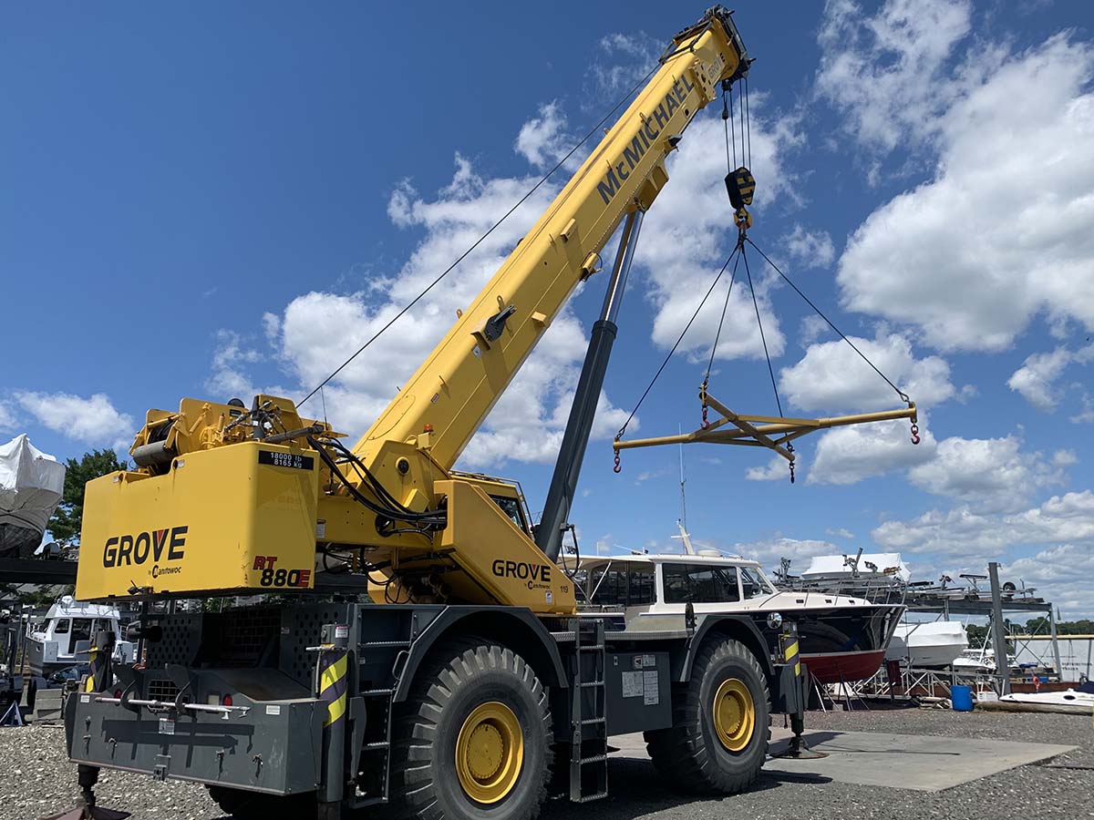 Grove RT880 | Marina Dock Age