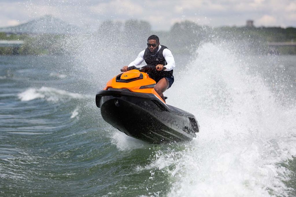 The Evolution of Recreational BoatingThe Future – It’s Electric ...