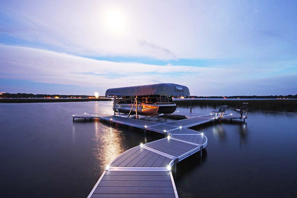 Shoremaster curved dock | Marina Dock Age